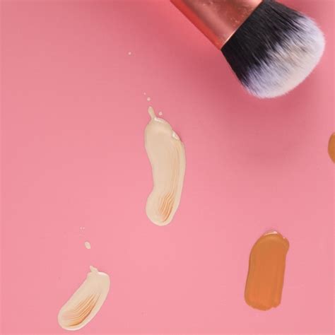 Various Makeup Foundations Premium Photo