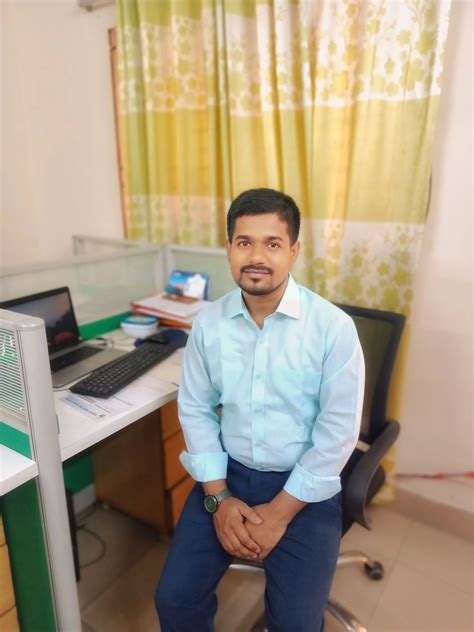 rabbi hossain on linkedin work time new job