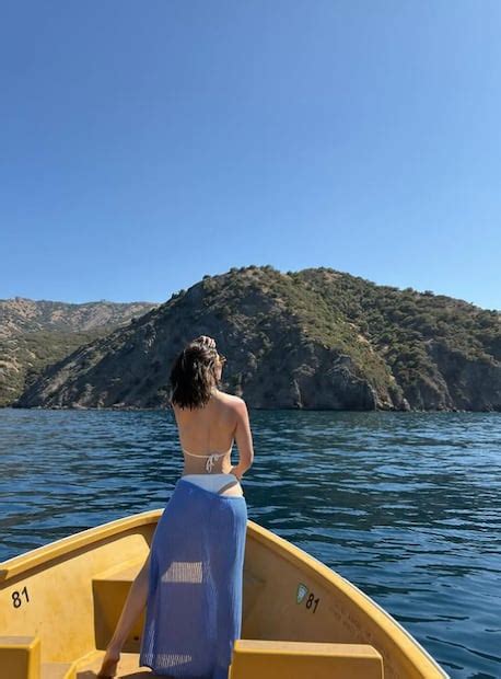 Emma Coronel Brilla Como Reina Del Verano En Instagram Con Bikini