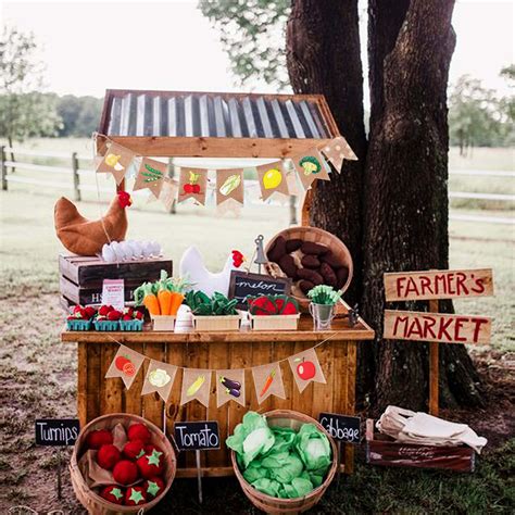 Farmers Market Display Baskets 7 Farmers Market Display Ideas