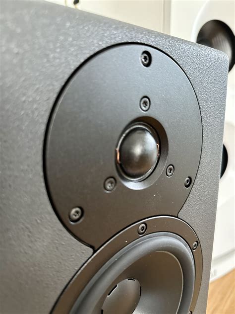 Test Dynaudio Core 5 Sub Compact Nahfeldmonitore Und Subwoofer Amazona De