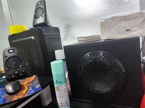 Logitech Z Speaker System With Subwoofer