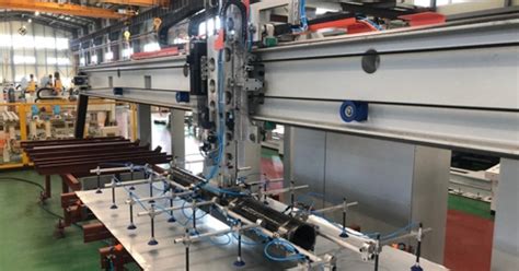 현대로템 초대형 프레스 소재 공급장치 국내 최초 개발