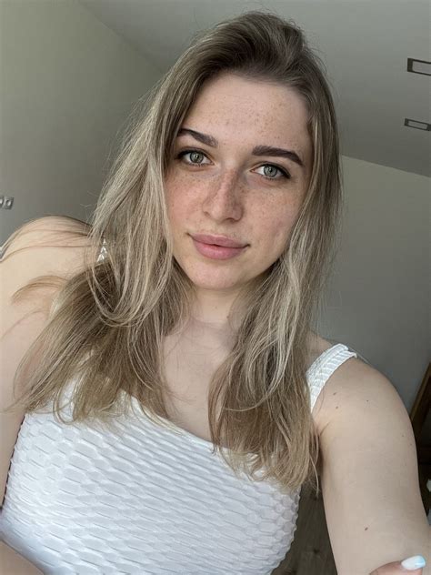 The Face Of A Very Freckled And Cute Girl R Faces