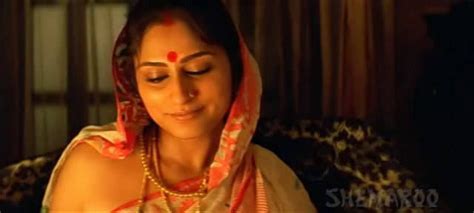 Indian Actress Nude Collections Roopa Ganguly Seducing Scene