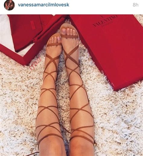 vanessa marcil s feet