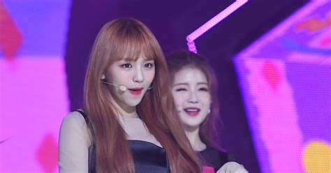 아연 세러데이 머리부터 발끝까지 귀염 [포토엔hd]