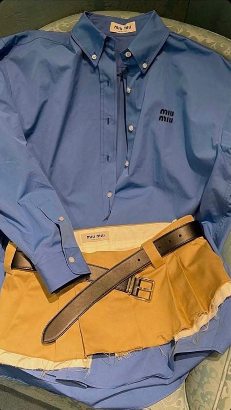 Pin De 𝓙𝓾𝓵𝓮𝓼 En Miu Miu Darling Estilo Peinado Carteras Bonitas Belleza