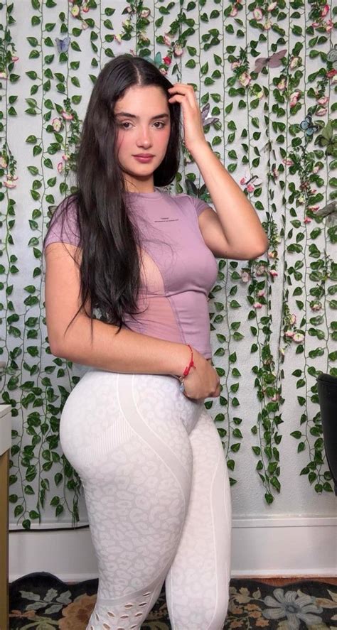 Misaela Castejon Added A New Photo Misaela Castejon