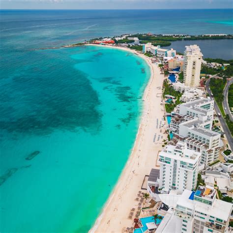 Most Travelers Dont Know This Important Tip About Visiting Cancun