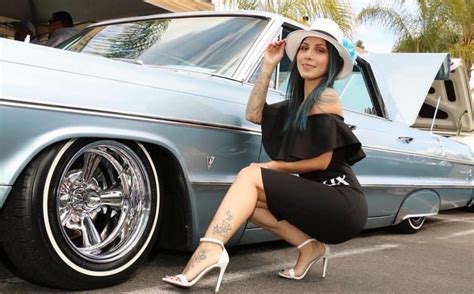 Pin By ᦋꪊ᭢ᩏꪶꪖꪗ 🅖🅔🅔🅩🅨 On 𝙇𝙤𝙬𝙧𝙞𝙙𝙚𝙧 Low Rider Girls Low Rider Lowriders