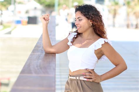 טוב זה השיא אני לא יודעת כמה אנשים נתקלו במעצבת חדרי סקס…ולא זאת לא הסדרה בנטפליקס הדבר הזה