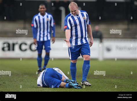 Dave Collis Of Hornchurch Asks For Attention For Lewis Smith Grounded Cray Wanderers Vs Afc