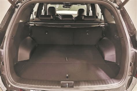 Familienwagen Mit Großem Kofferraum Ist In Dresden Gerade Im Sonderangebot