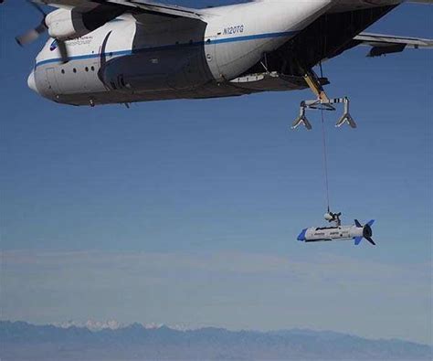Gremlins Program Demonstrates Airborne Recovery