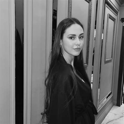 Alisam • Threads Say More