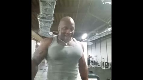 Antuone Torbert Dumbbell Curls Youtube