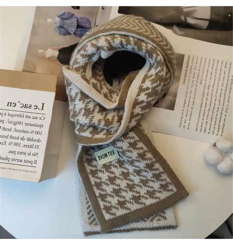 헤링본 하운드투스 체크 캐시미어 목도리 페미닌룩 머플러 코디 티몬