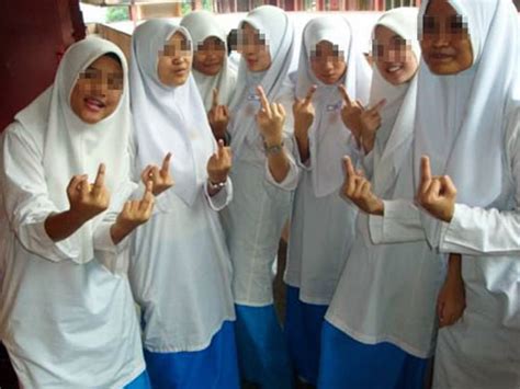 Gangguan Seksual Di Sekolah Salah Siapa