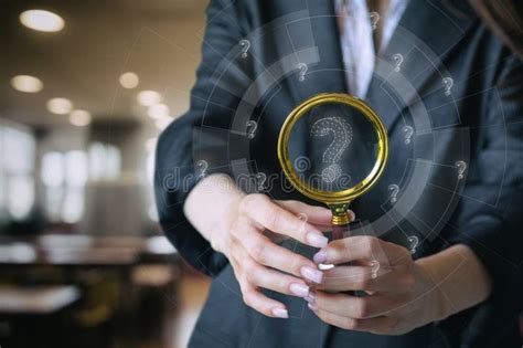 Concept Of Searching For Answers To Questions Stock Illustration