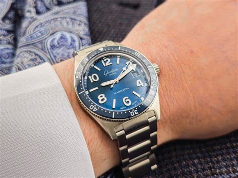 Glashütte Original Seaq Review The Contrarian Choice Diver