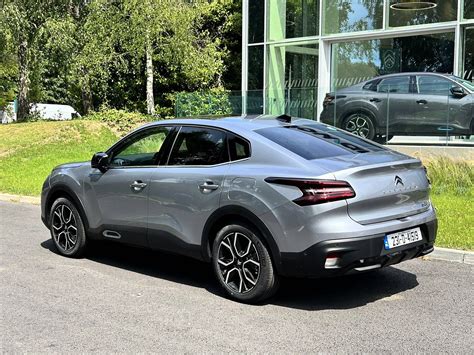 Car Of The Week Elegance With An Edge In Citroens C4 X Southern Star