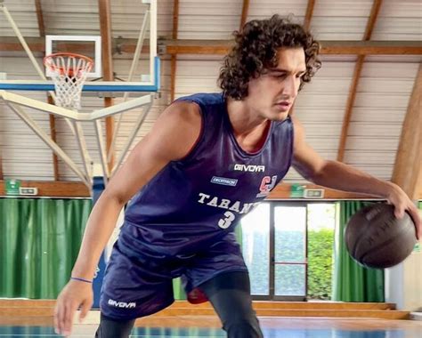 Basket B M Il Messaggio Di Capitan Conte Ai Tifosi ‘abbonatevi