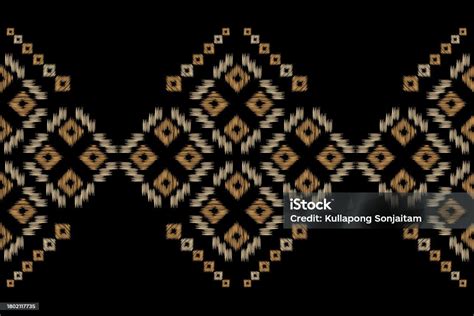 에스닉 이카트 패브릭 패턴 기하학적 스타일 아프리카 이카트 자수 민족 동양 패턴 검정 배경입니다 0명에 대한 스톡 벡터 아트 및 기타 이미지 Istock