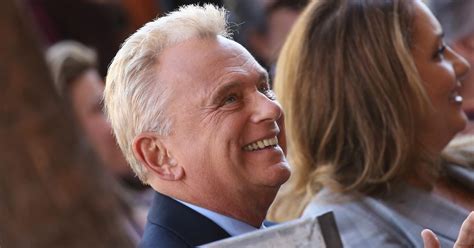 what are pat sajak s political views he s causing a stir