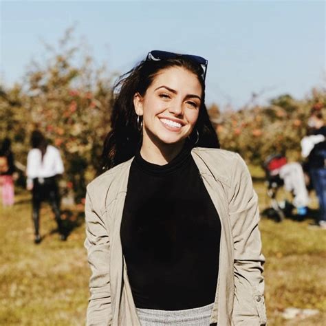 Ariana Padilla Carreras Mixologist Jungle Bird Linkedin