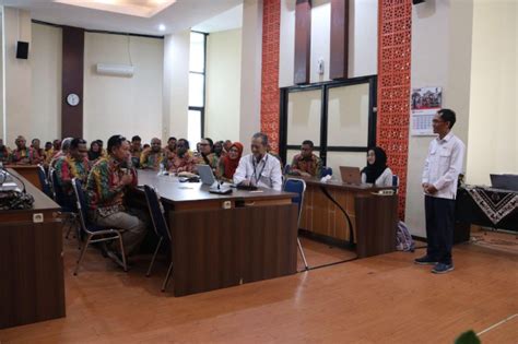 Lively Discussion Reveals Secrets Of Scientific Reference Research Perpustakaan Dan Arsip