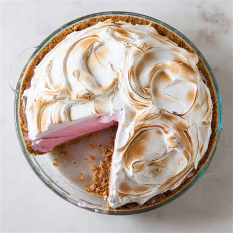 Baked Alaska Ice Cream Pie Style Sweet
