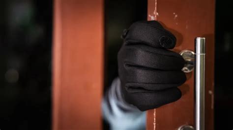 Manhunt For Three Armed Bulawayo Robbers Zimbabwe Situation