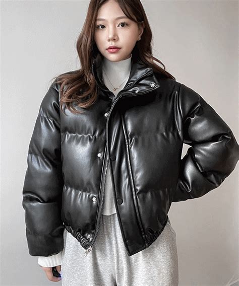 바로출발💜 가죽 숏패딩 레자 숏패딩 가죽패딩 레자패딩 레자크롭패딩 가죽크롭패딩 가죽자켓패딩 가죽 패딩 레자 패딩 하이넥패딩 버튼패딩 여자숏패딩 검정패딩 에이블리