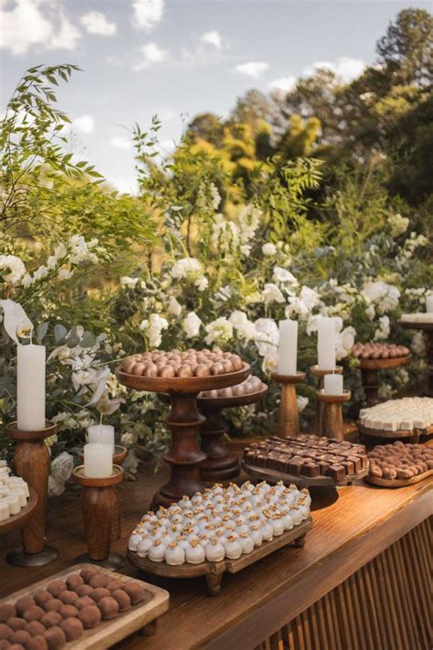 44 Ideias De Mesa De Doces Estilos De Arranjos Em 2025 Doce Estilo Casamento Arranjos De Flores