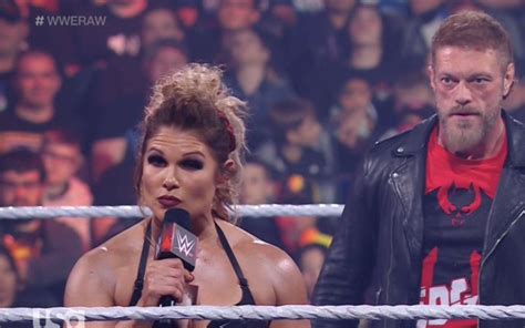 Video Beth Phoenix Hits Her Finisher On 25 Year Old Male Superstar