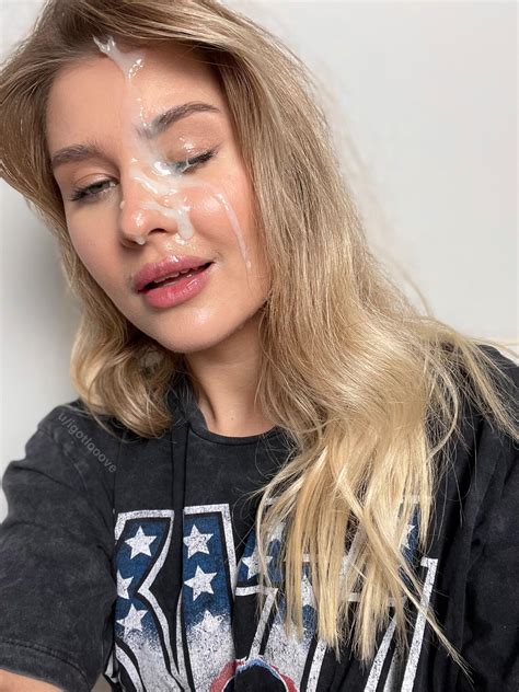 my face is the perfect target for your creamy cum r cumshots