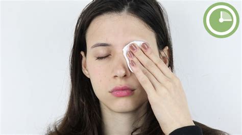 How To Remove Makeup With Soap And Water Saubhaya Makeup