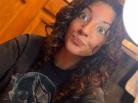 Goofy Girl Freckles And Curly Hair R Freckledgirls
