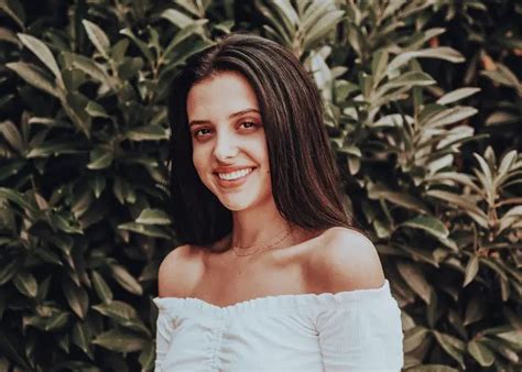 Lanie Gardner Ignites 2025 With Bold Anthem “buzzkill”