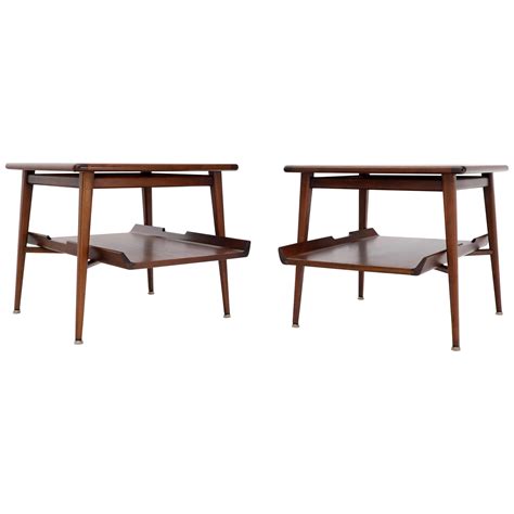 Pair Of Mid Century Modern Walnut Wood Side Tables With Spider Leg