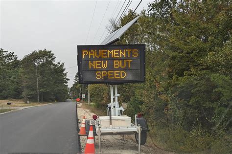 Slightly Sarcastic Message On Traffic Sign In Windham Maine