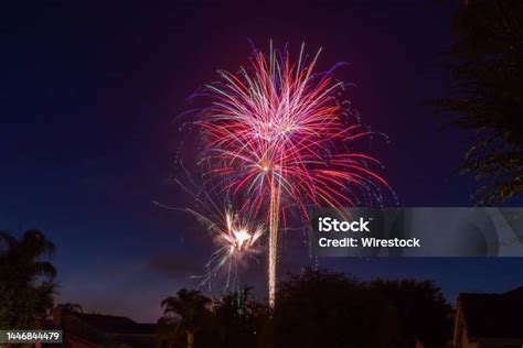 미국 캘리포니아주 무리에타에서 독립 기념일에 화려한 불꽃놀이의 아름다운 전망 7월 4일에 대한 스톡 사진 및 기타 이미지 7