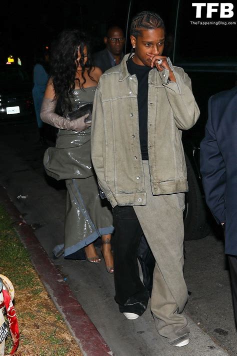 Rihanna Looks Hot At The “black Panther Wakanda Forever” Premiere In