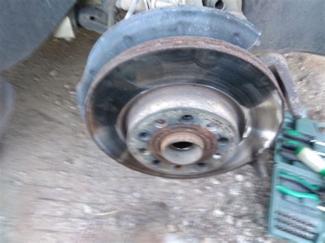 Замена тормозных дисков ступицы и ревизия климата — Volkswagen Golf Plus 1 6 л 2008 года