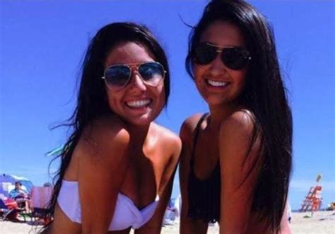 The Best Worst Profiles Conversations In The Tinder Universe 11