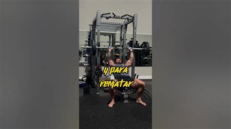 Cbum Entrenando Pecho Gym Cbum Fitness Youtube