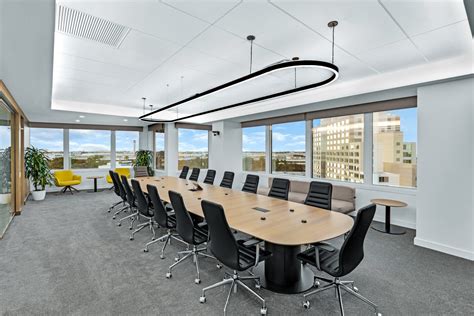 Ls Curve Custom Architectural Luminaire Coronet Led