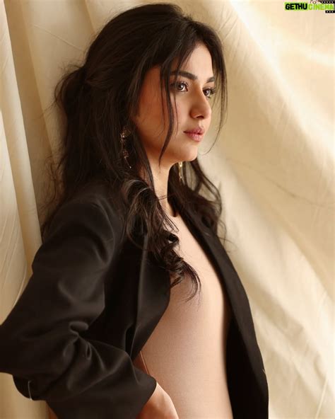 Syeda Tuba Anwar Wiki Biography Age Photos Spouse And More