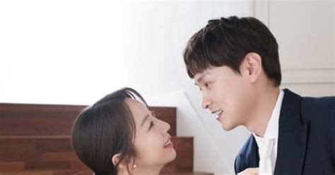 민경훈♥아형 Pd 웨딩화보·청첩장 최초 공개 여배우보다 예쁘다 종합 [단독]